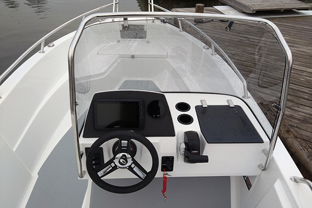 AMT 150 R 2025 NEW! - CONSOLE - BOAT MODELS - AMT Boats